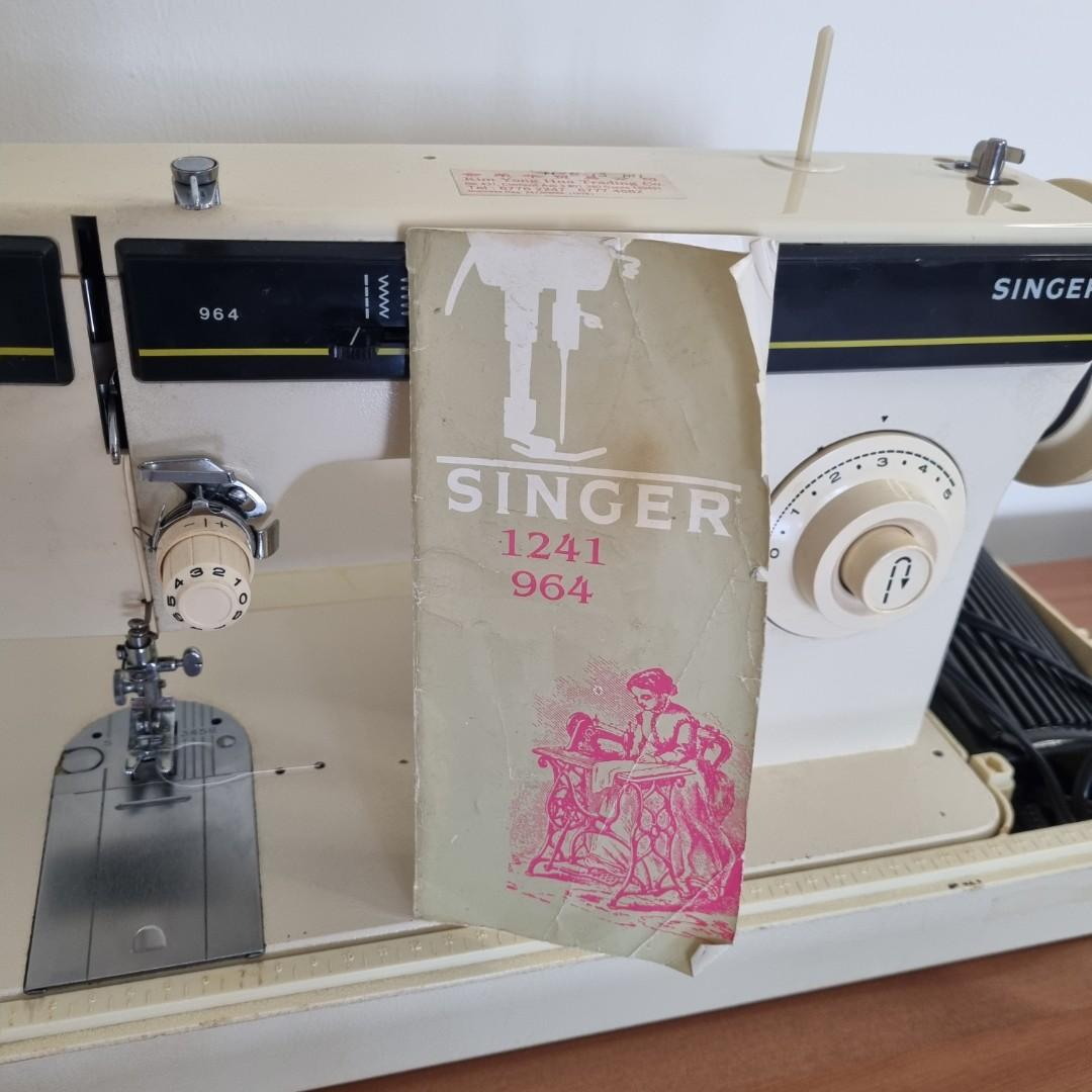 Singer 964 sewing machine, Hobbies & Toys, Stationery & Craft, Craft ...