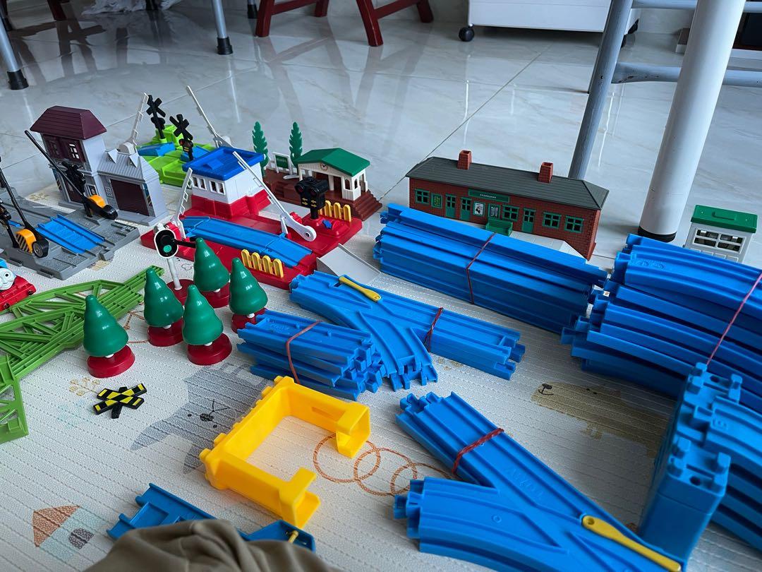 Thomas train set, Hobbies & Toys, Toys & Games on Carousell