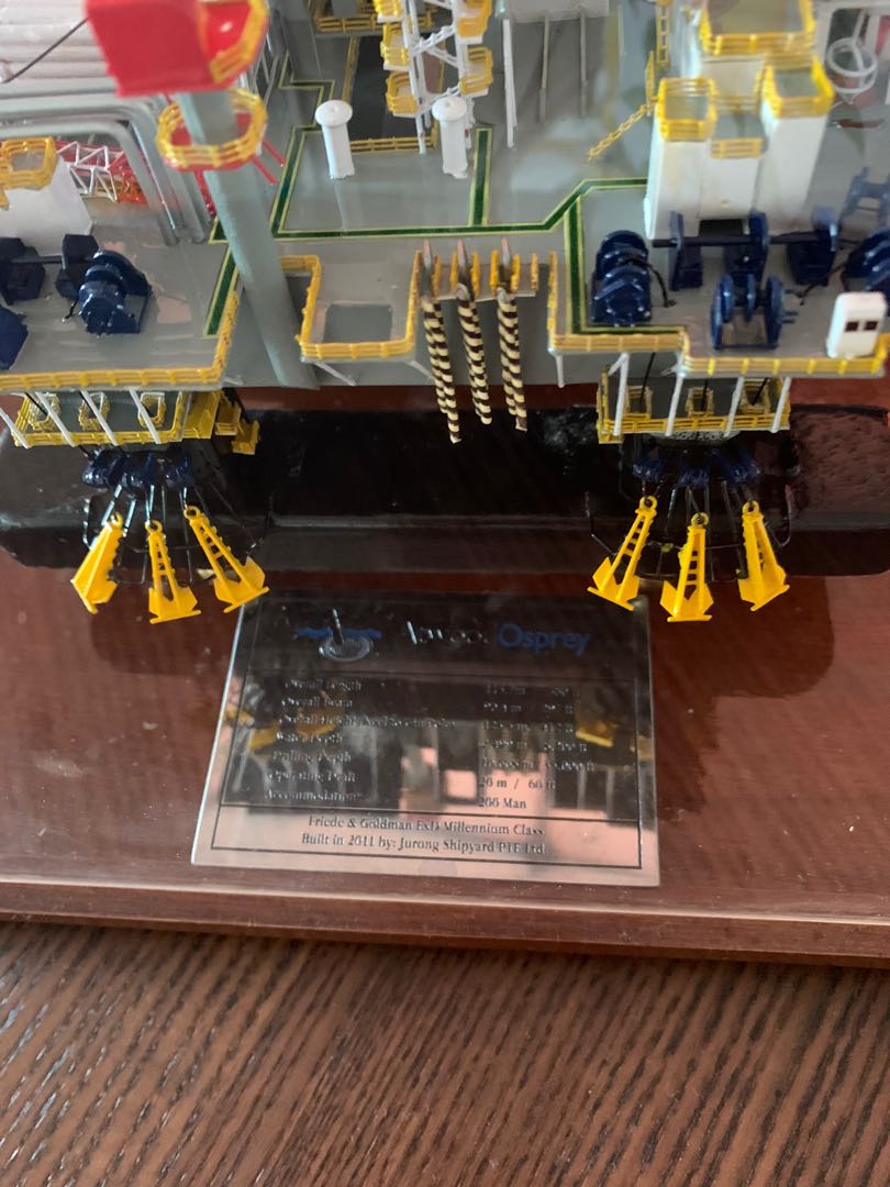 Toy scale Oil Rig Osprey, Hobbies & Toys, Memorabilia & Collectibles ...