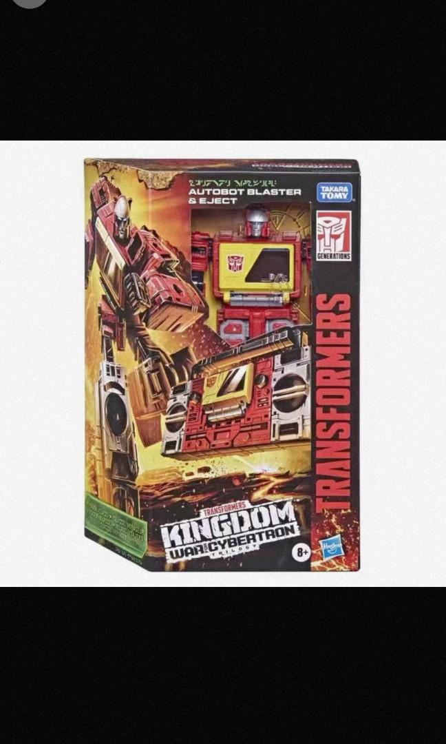 Transformers Kingdom WFC Trilogy Autobot Blaster & Eject, Hobbies ...