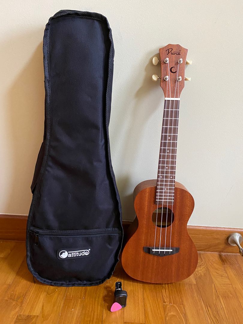 Ukulele, Hobbies & Toys, Music & Media, Musical Instruments on Carousell