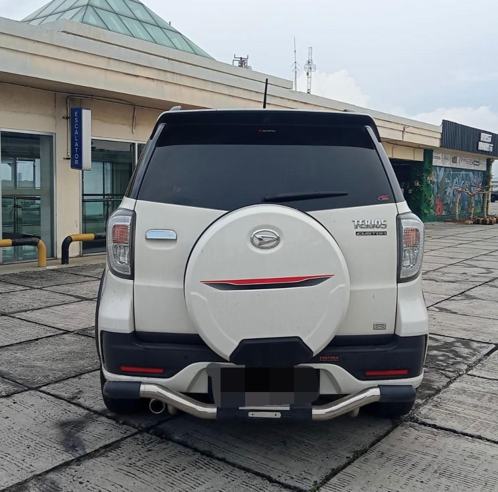 Daihatsu TERIOS R custom 1.5 MT 2017 Angs 1.9 jt aja, Mobil & Motor ...