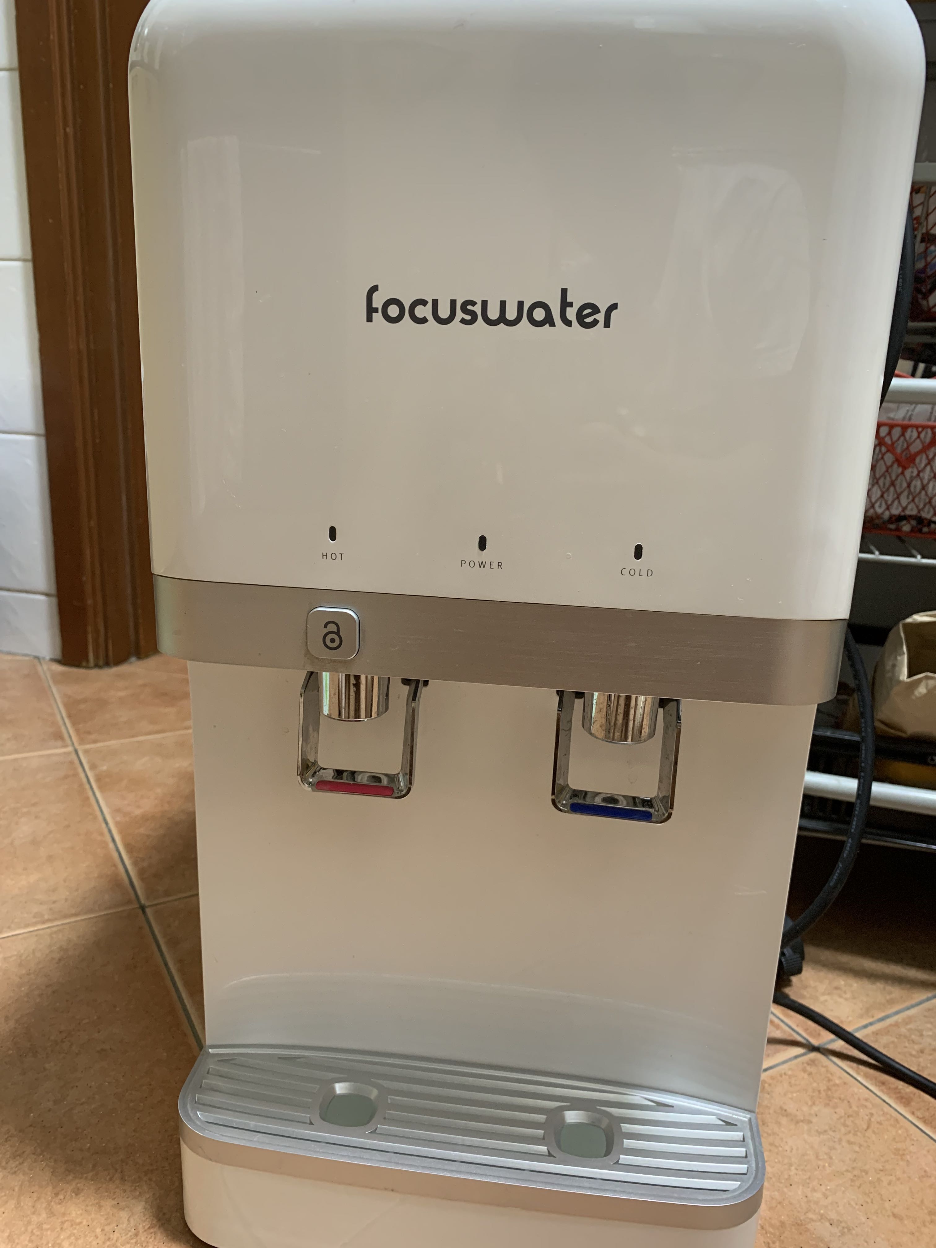 Focuswater water dispenser (white), TV & Home Appliances, Other Home ...