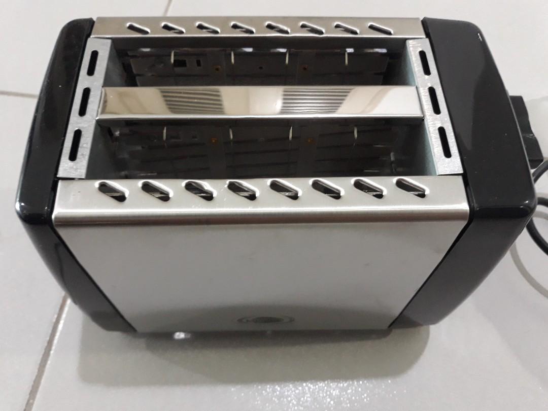 Kyowa bread toaster, Furniture & Home Living, Kitchenware & Tableware ...