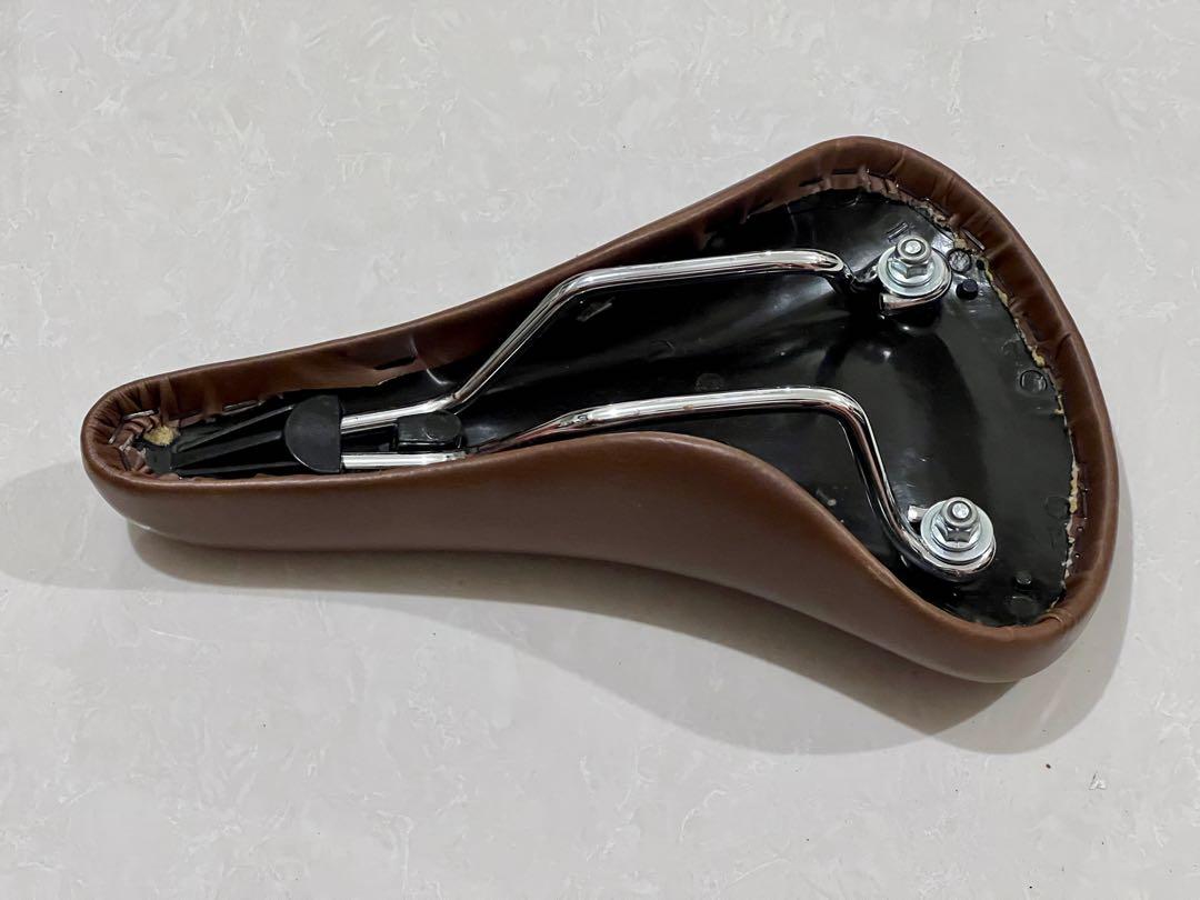 Linus touring saddle, Sports Equipment, Bicycles & Parts, Bicycles on ...