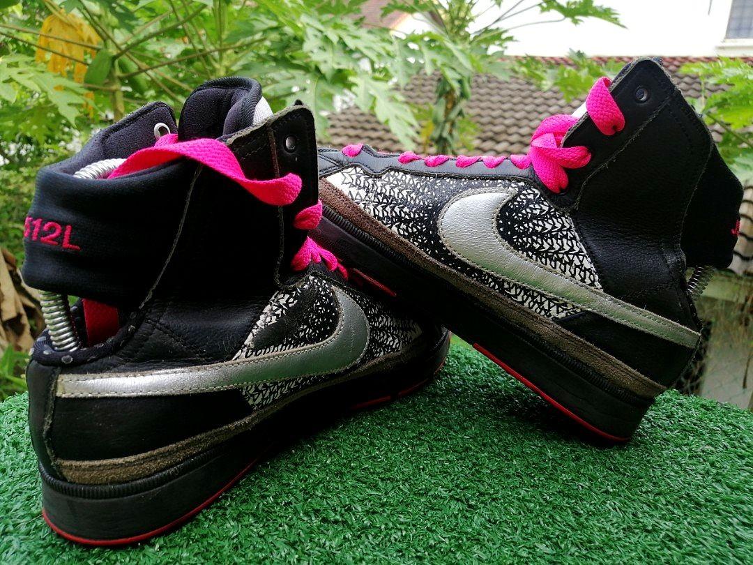 NIKEiD, Women's Fashion, Footwear, Sneakers on Carousell