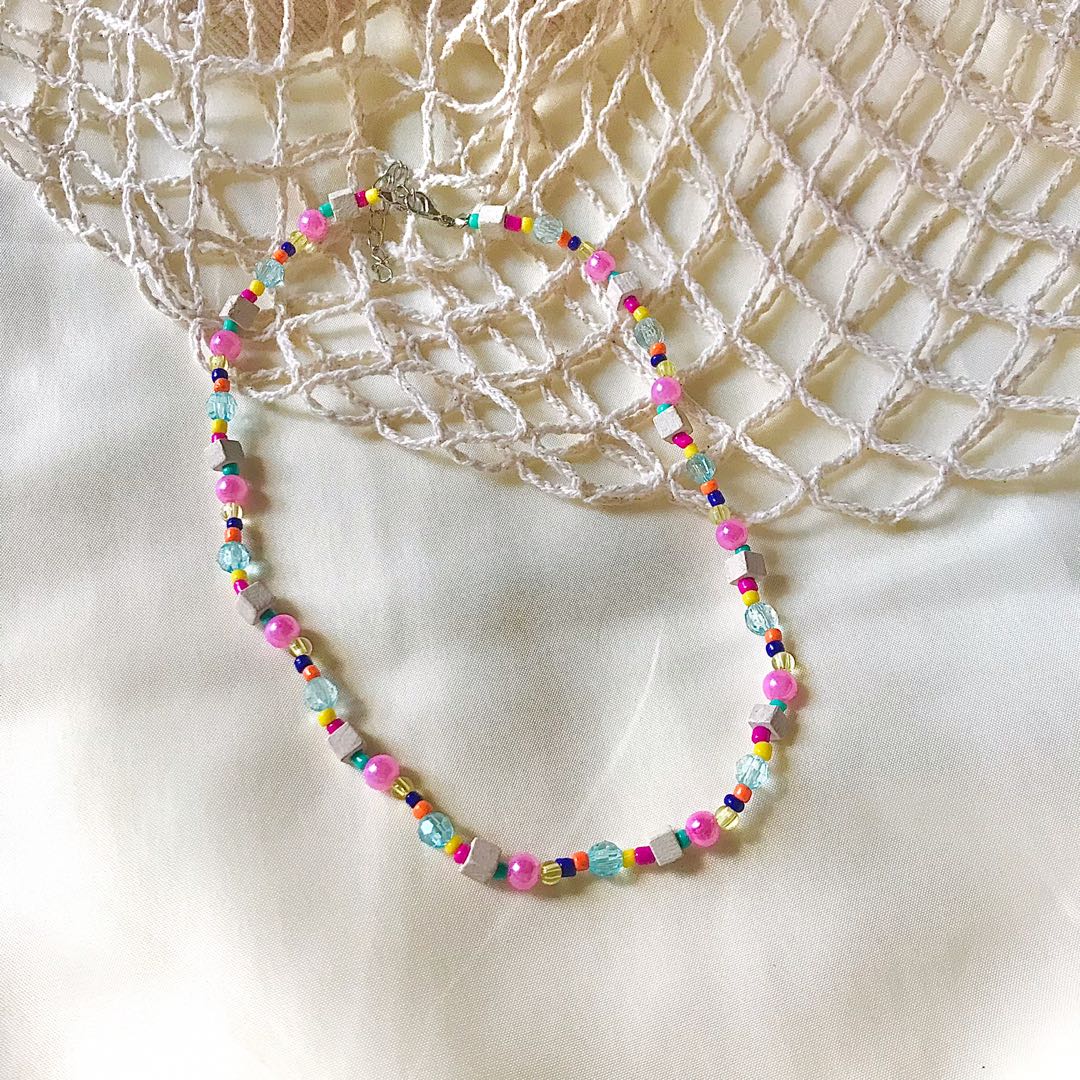 Raggedy Ann - Aesthetic / Y2K Beaded Necklace, Women's Fashion, Jewelry ...