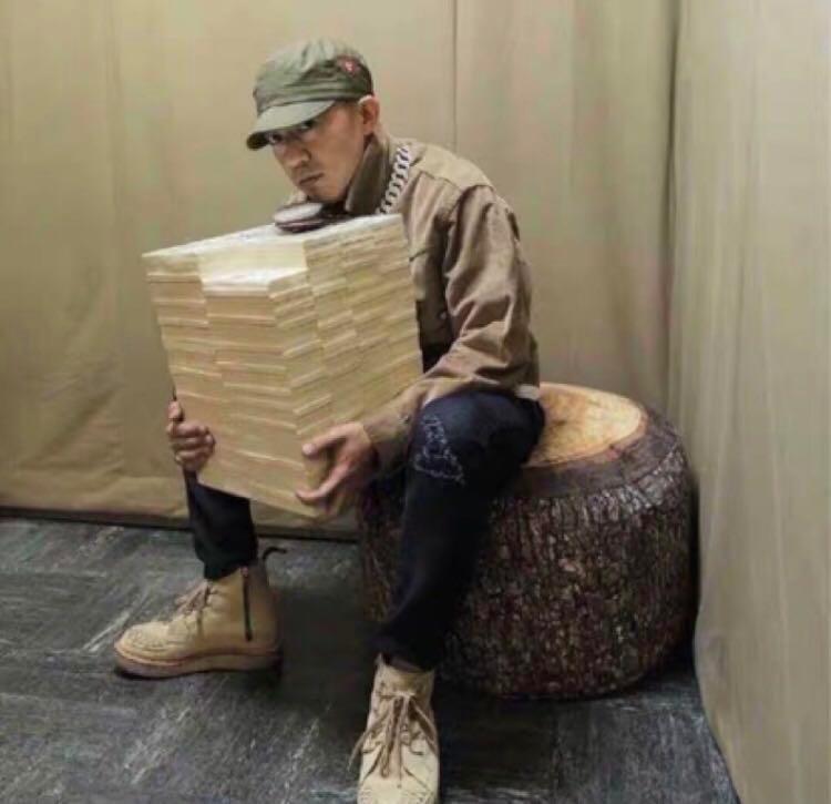 正貨Rotary Hero USD Stool 美金櫈 美金椅, 傢俬＆家居, 傢俬, 椅子 - Carousell