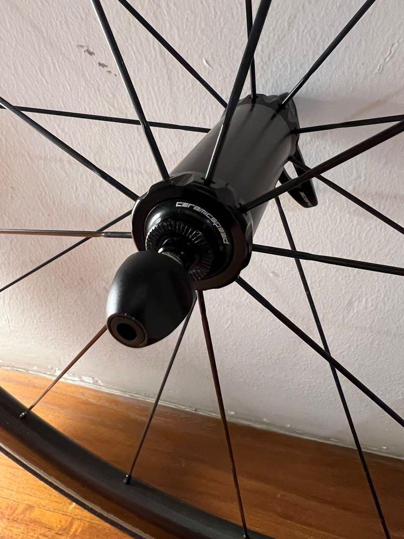 Scope R4 carbon ceramic wheelset 2020, Sports Equipment, Bicycles ...