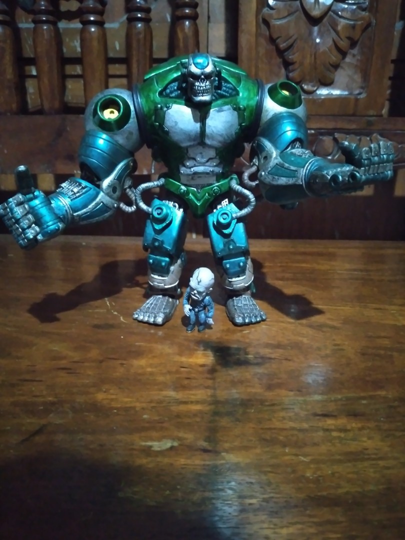 The Gremlin Mecha-Hulk 7.5 inches 2004 Toy Biz Loose, Hobbies & Toys ...