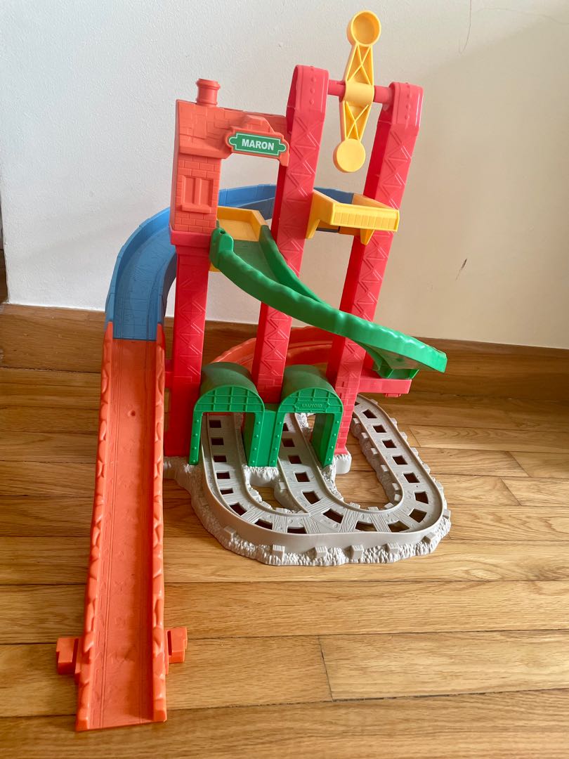 Thomas and Friends Twisting Tower Tracks, Hobbies & Toys, Toys & Games ...