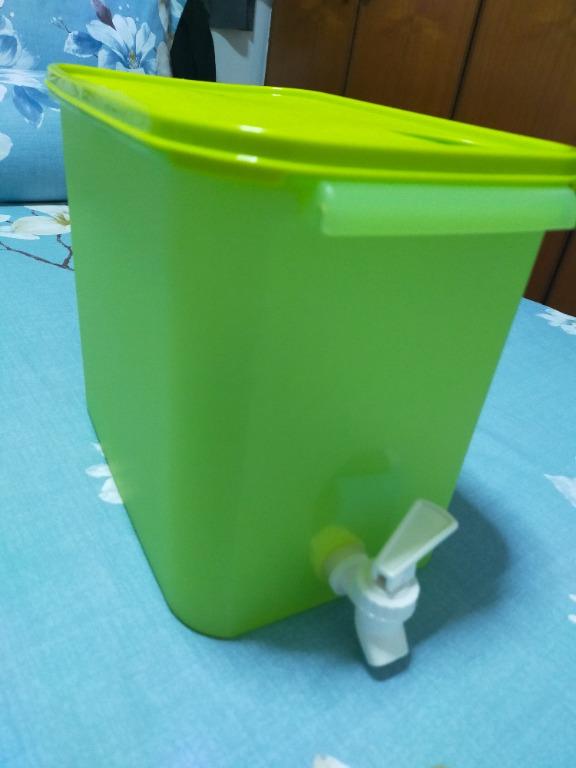 Tupperware Rectangular Water Dispenser, TV & Home Appliances, Kitchen ...