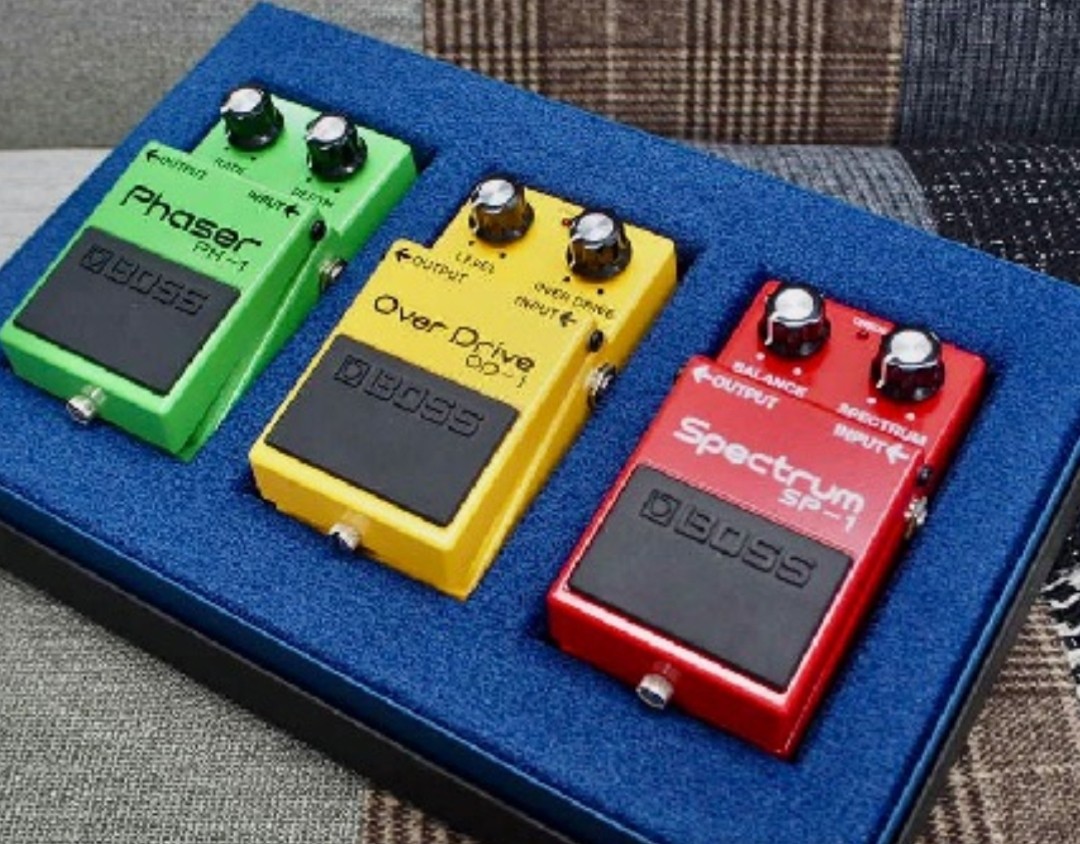 BOSS Compact Pedal 40th Anniversary Box, Hobbies & Toys, Music & Media ...