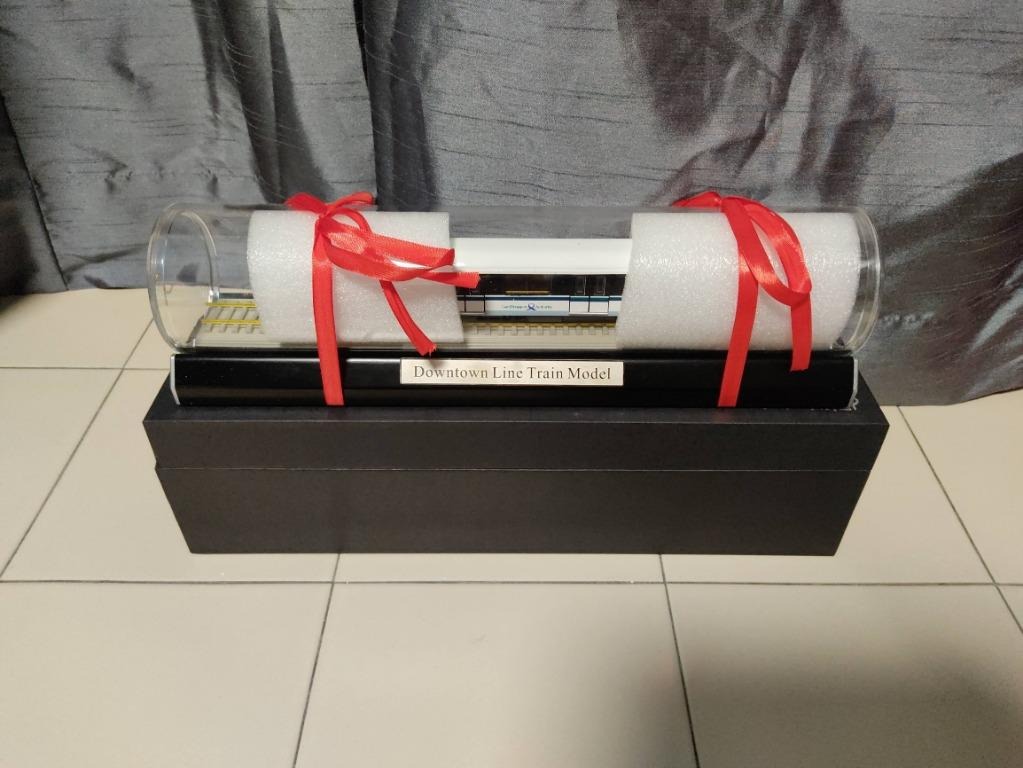 Downtown Line Knackstop Bombardier Movia C951 MRT Train Model, Hobbies ...