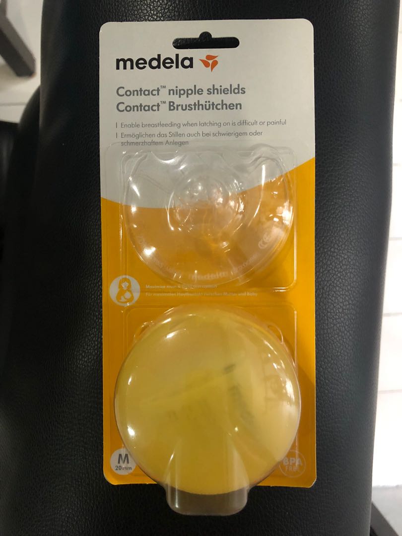 Madela contact nipple shield with case (20mm), Babies & Kids, Nursing ...