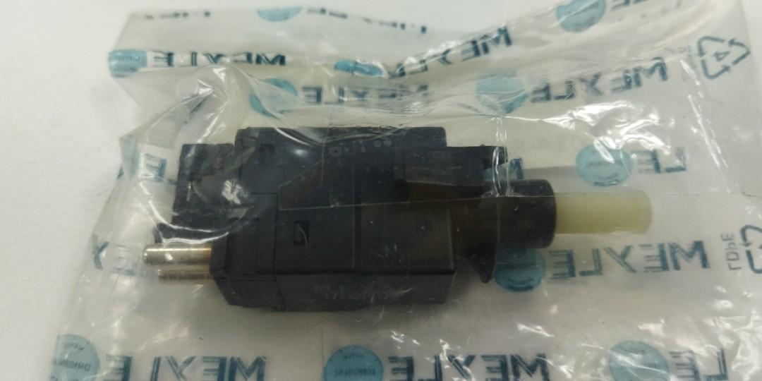 Mercedes Brake Switch W124 W201 W140 W202 W210, Auto Accessories on ...