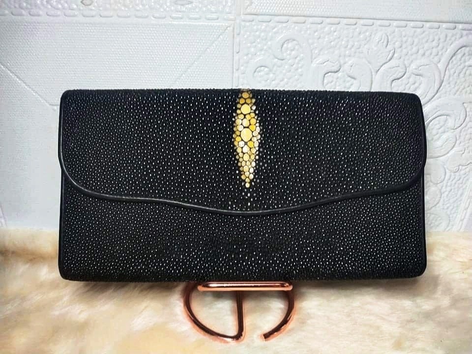 ORIGINAL CAPACCI STINGRAY WALLET TRIFOLD, Women's Fashion, Bags ...
