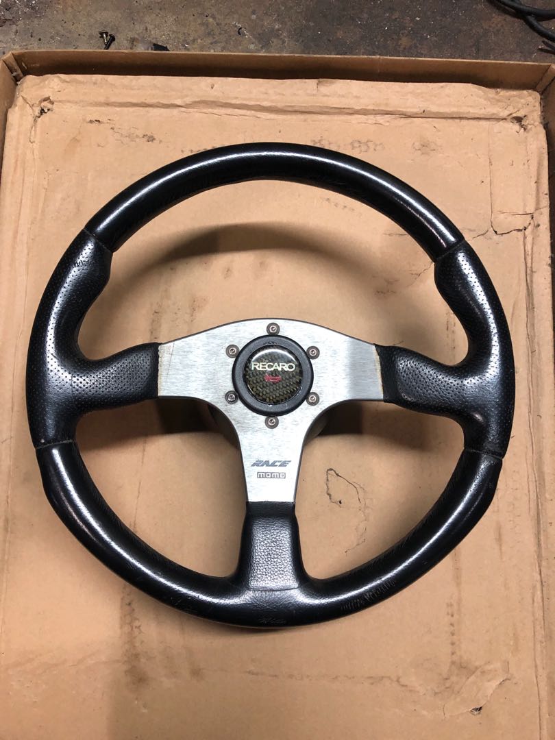 Original Momo Race with evo 3 booskit, Auto Accessories on Carousell