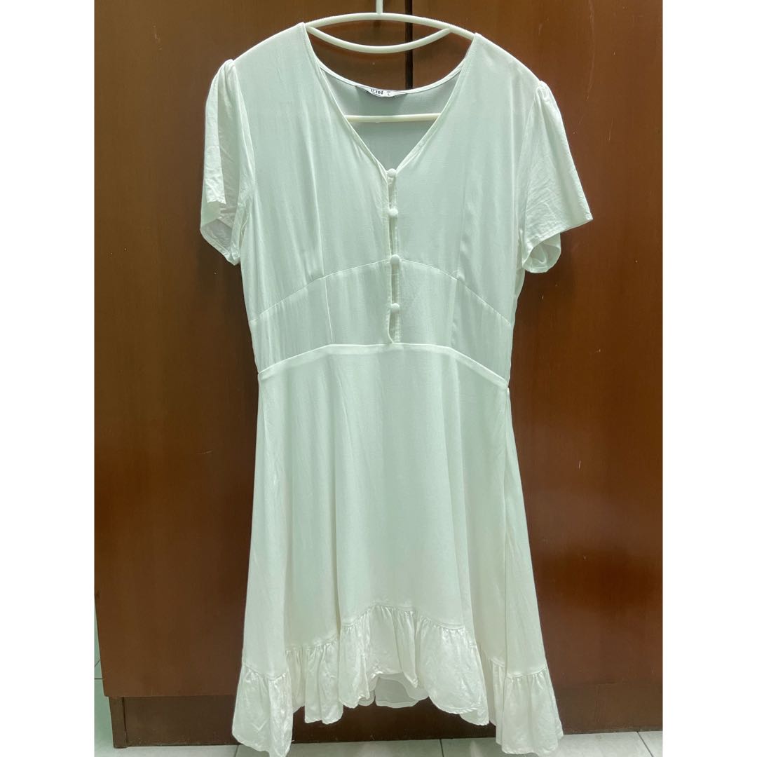 Padini Button Plain White Dress, Women's Fashion, Muslimah Fashion ...