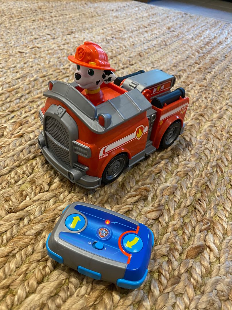 PAW Patrol, Marshall Remote Control Fire Truck with 2-Way Steering ...