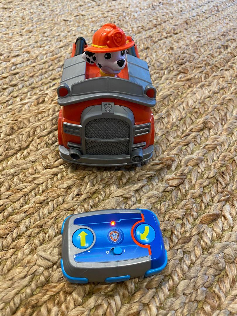PAW Patrol, Marshall Remote Control Fire Truck with 2-Way Steering ...