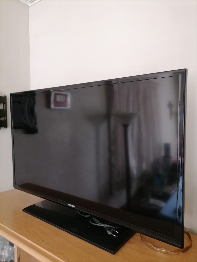 Samsung 39" LED TV, TV & Home Appliances, TV & Entertainment, TV on ...