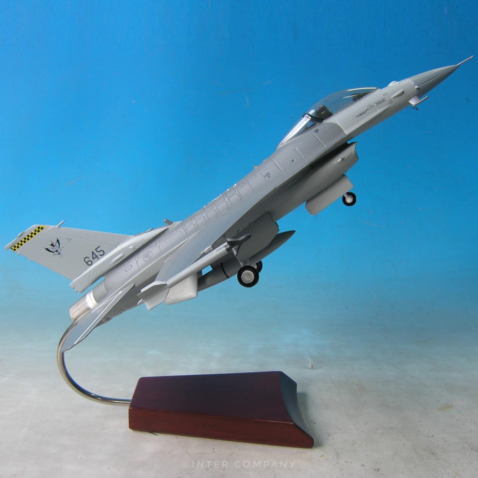 Republic Of Singapore Air Force RSAF Lockheed Martin F-16C Phoenix SQN ...