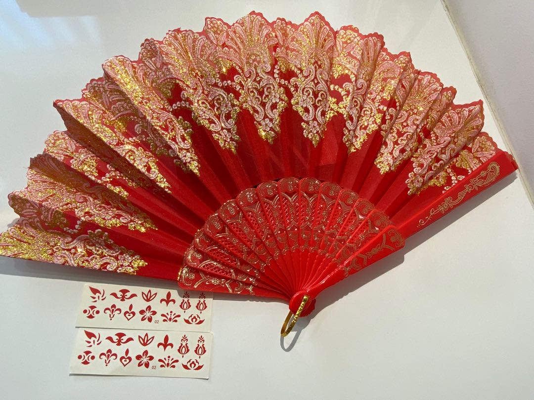 Traditional Chinese Plastic Fan, Hobbies & Toys, Stationery & Craft ...