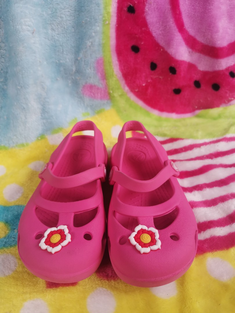Crocs c9, Babies & Kids, Babies & Kids Fashion on Carousell