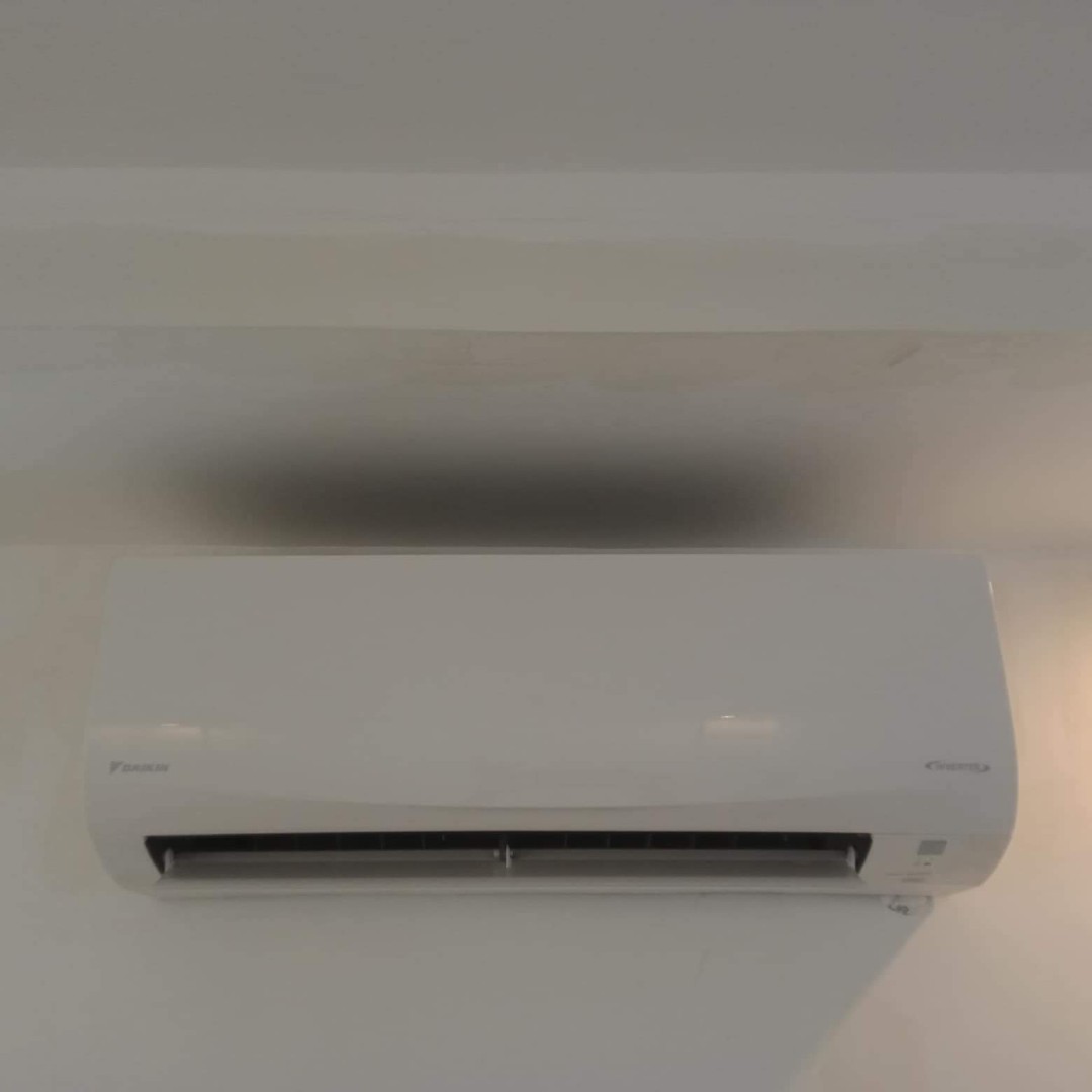 Daikin split type inverter aircon with Free installation, TV & Home ...