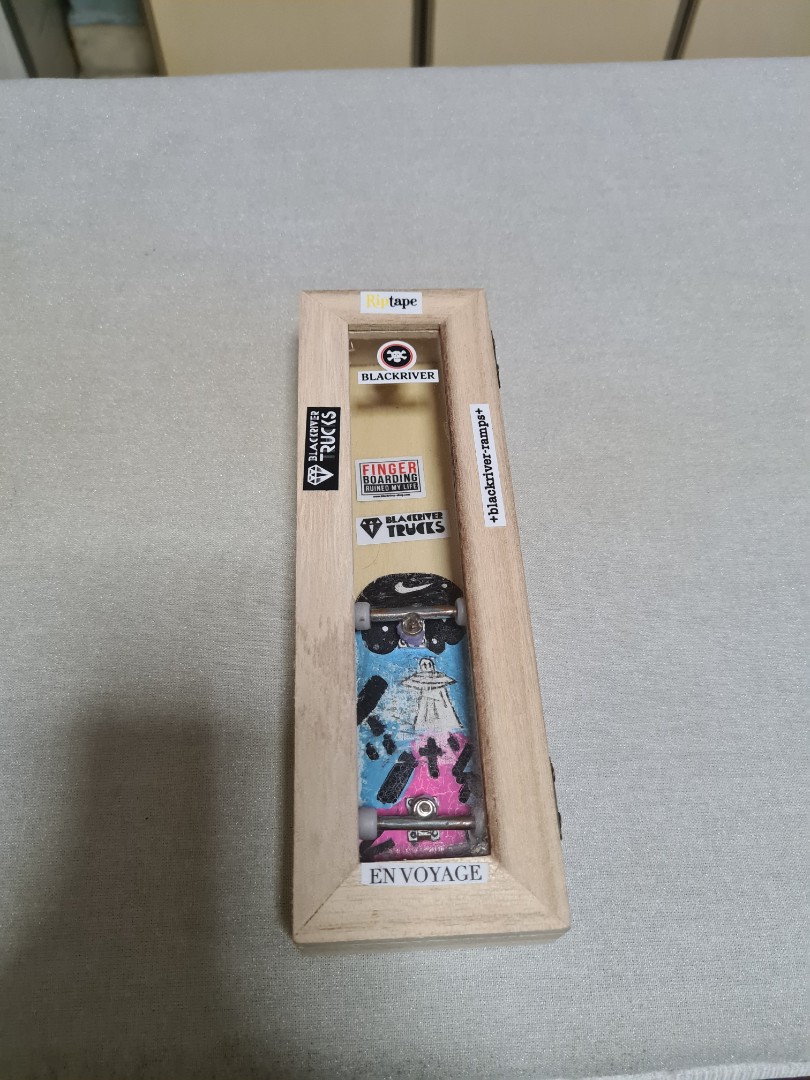 fingerboard box, Hobbies & Toys, Toys & Games on Carousell