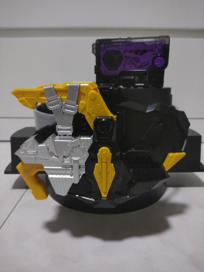 Kamen Rider Zero-One: DX MetsubouJinrai Forceriser w/ DX Scorpion ...