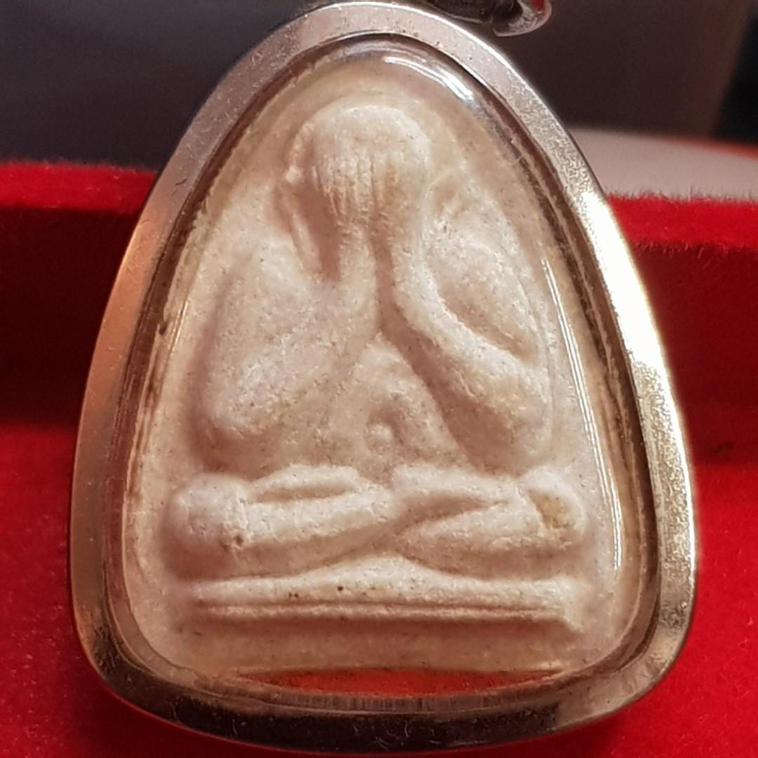 Lp pae amulet, Hobbies & Toys, Memorabilia & Collectibles, Religious ...