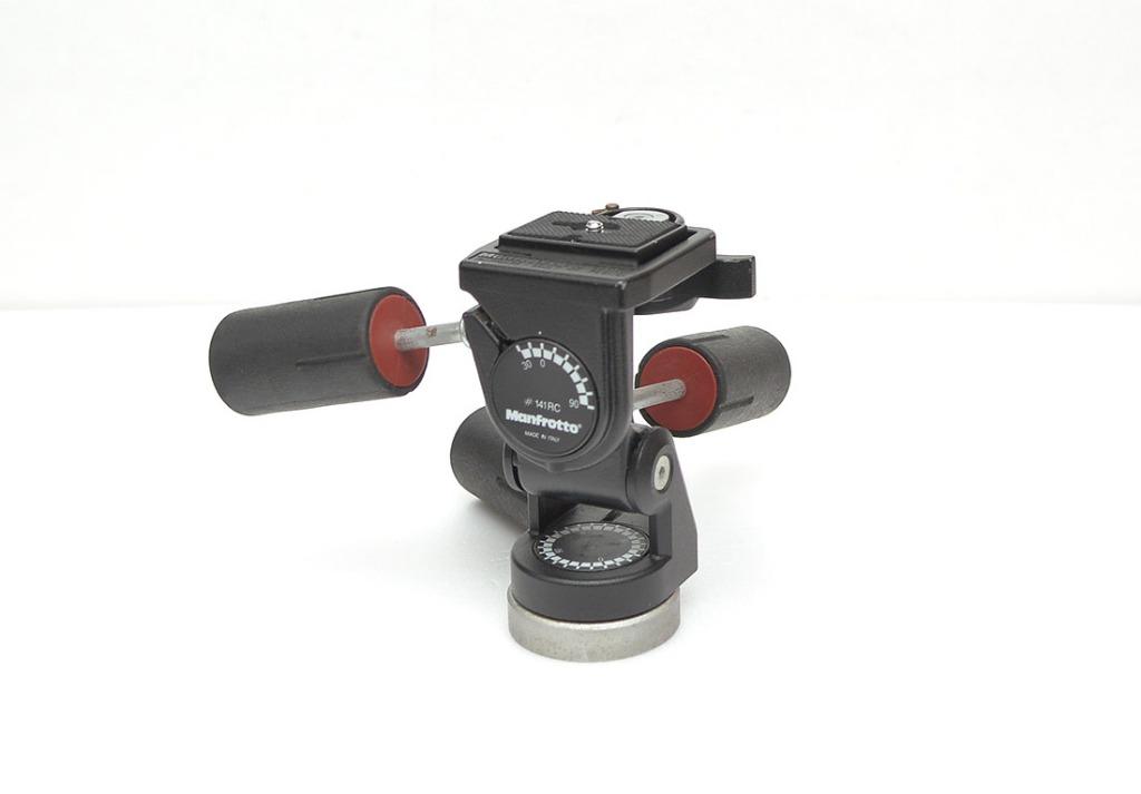 Manfrotto 141RC 3 Way Head, Photography, Photography Accessories, Tripods & Monopods on Carousell