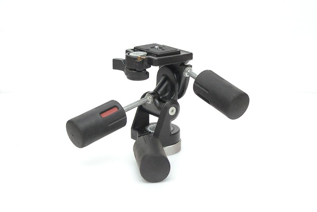 Manfrotto 141RC 3 Way Head, Photography, Photography Accessories, Tripods & Monopods on Carousell