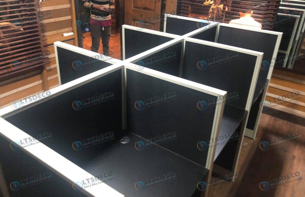 OFFICE PARTITION SHARING PANEL WORKSTATION TABLE FURNITURE, Furniture ...