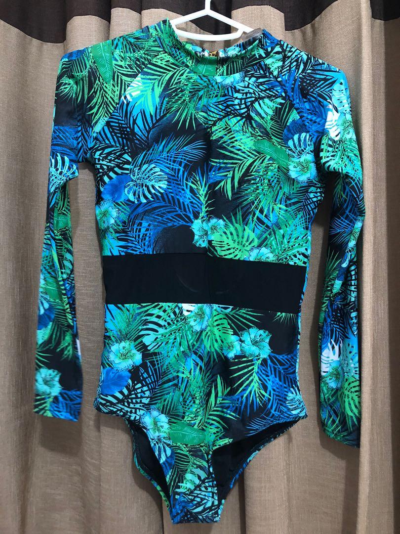 Rash guard body suit, Women's Fashion, Swimwear, Rash guard on Carousell