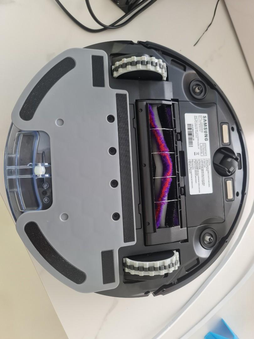 Samsung powerbot-E (VR5000), TV & Home Appliances, Electrical, Adaptors & Sockets on Carousell