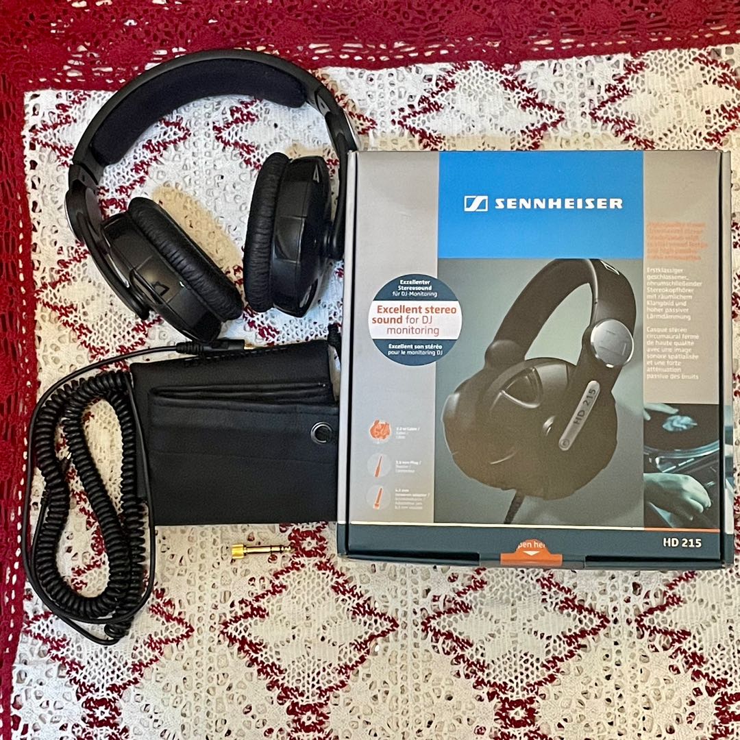 SENNHEISER HD215 高傳真耳罩式耳機, 耳機及錄音音訊設備, Soundbar、揚聲器、藍牙喇叭、耳擴在旋轉拍賣