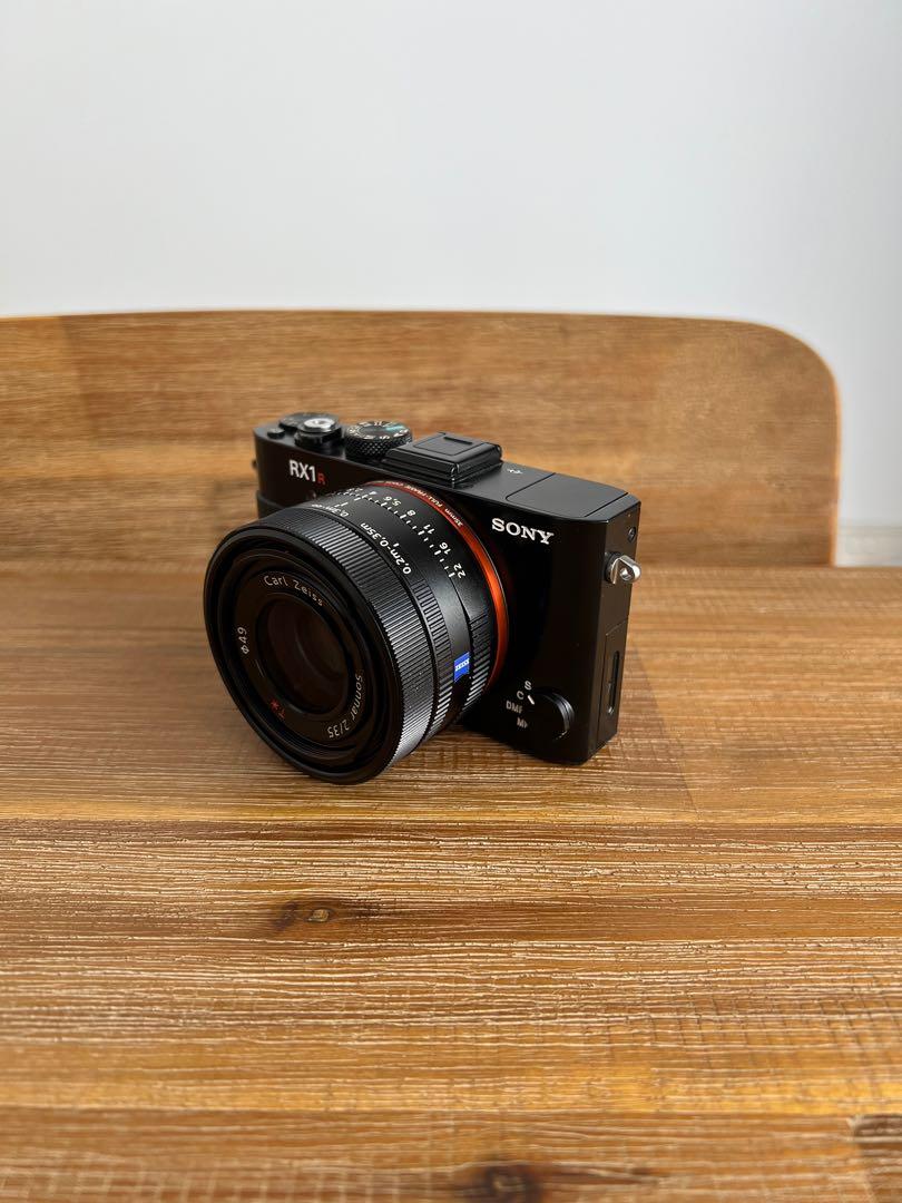 Sony RX1R ii (Mark 2), Photography, Cameras on Carousell