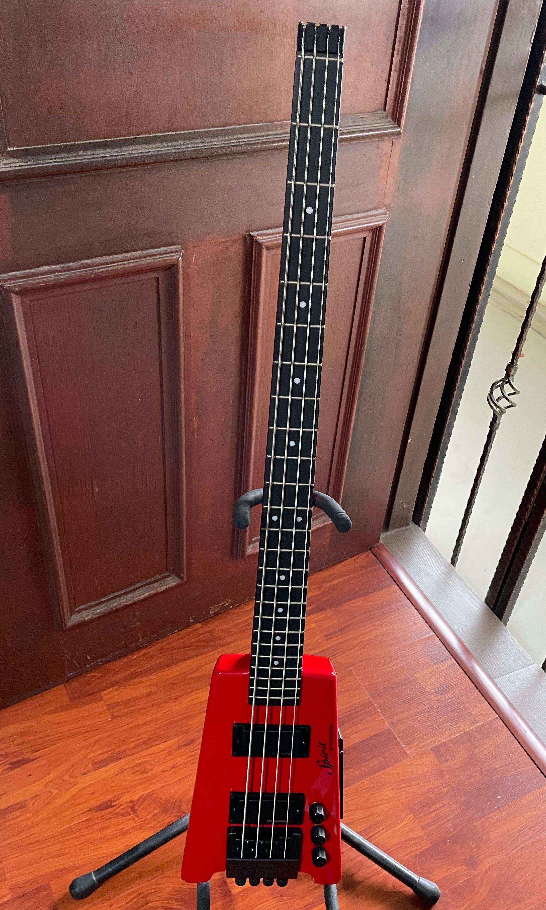 Spirit by Steinberger Gibson Bass Guitar XT-2 Hot Rod Red, Hobbies ...