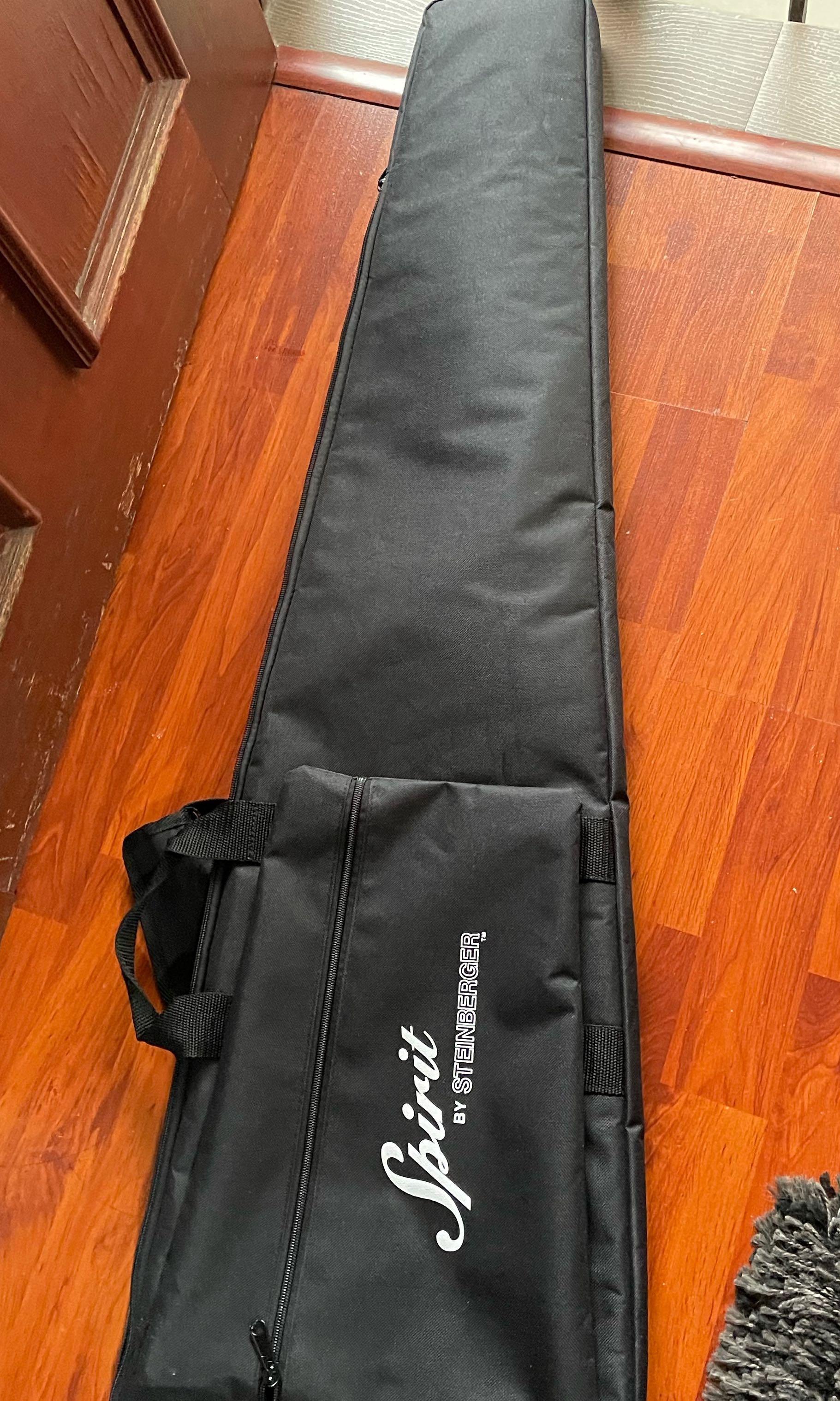 Spirit by Steinberger Gibson Bass Guitar XT-2 Hot Rod Red, Hobbies ...