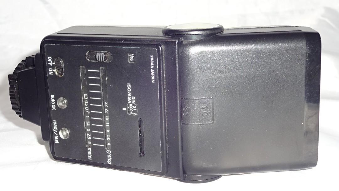 Sunpak Auto 22SR Thyristor camera flash, Photography, Photography Accessories, Flashes on Carousell