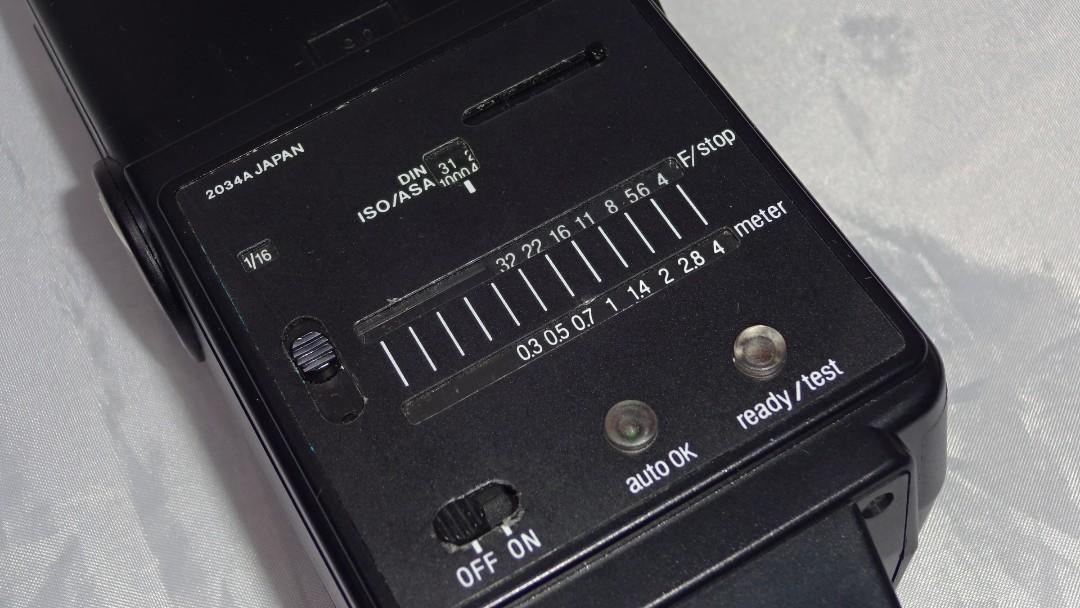 Sunpak Auto 22SR Thyristor camera flash, Photography, Photography Accessories, Flashes on Carousell