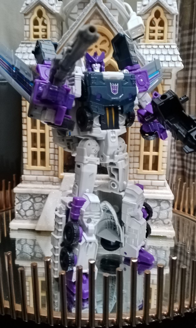 Transformers Titans Return Octane, Hobbies & Toys, Toys & Games on ...