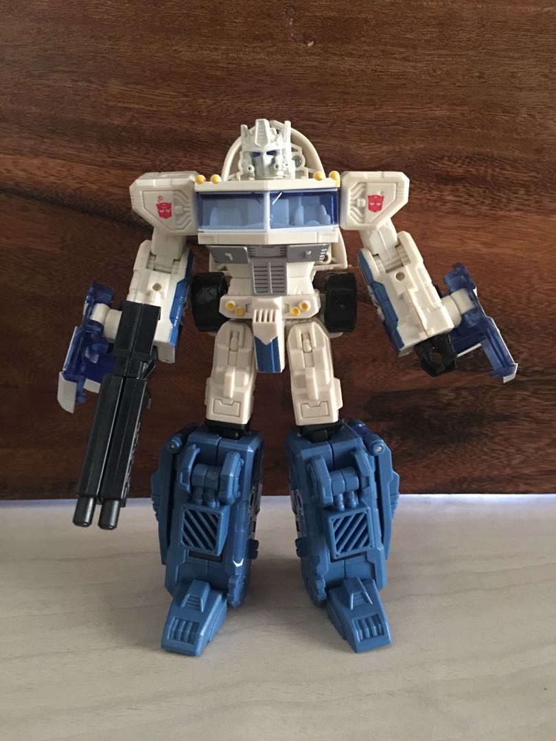 Transformers Universe Ultra Magnus Deluxe Class, Hobbies & Toys, Toys ...