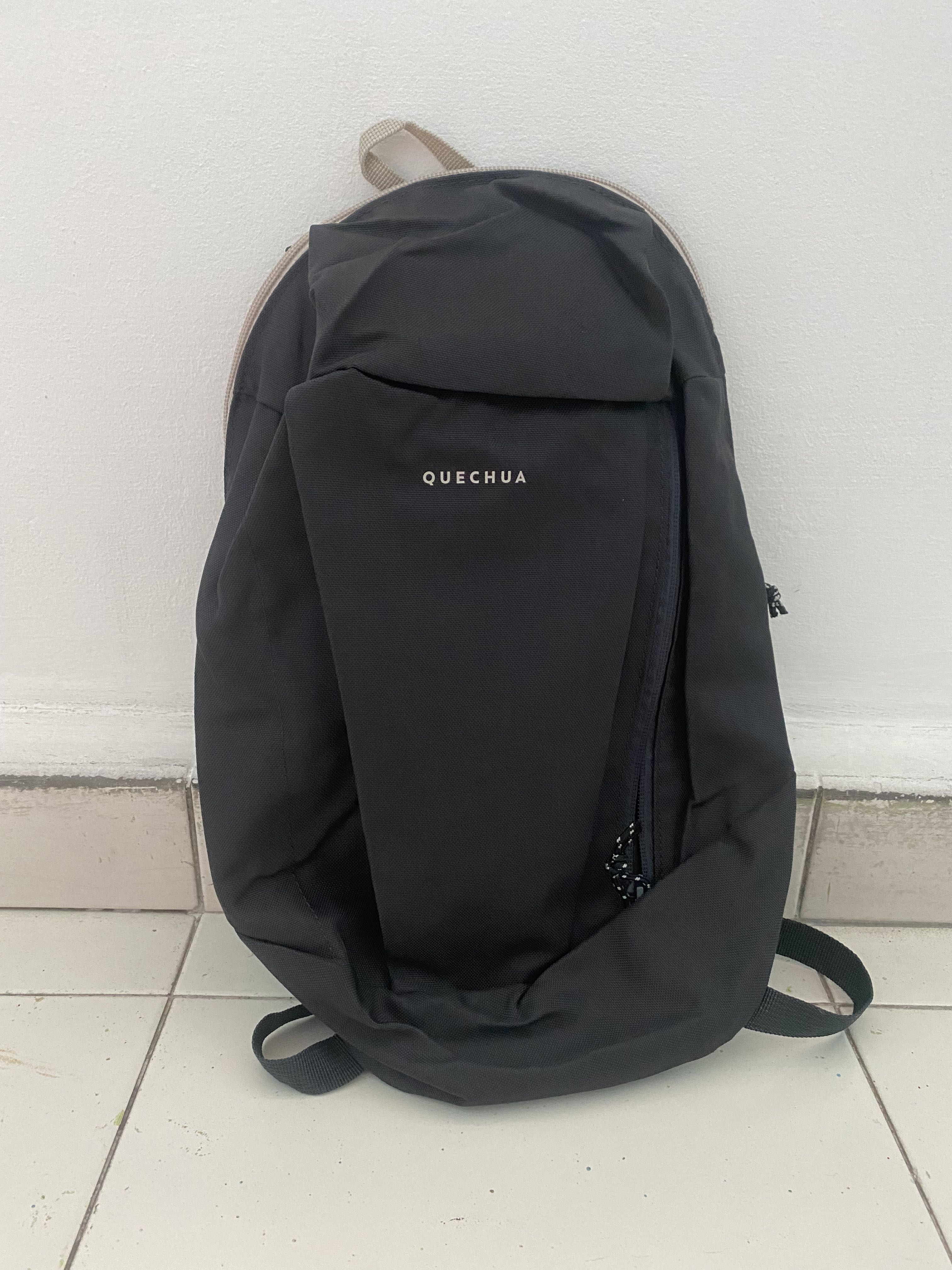 10L backpack, Men's Fashion, Bags, Backpacks on Carousell