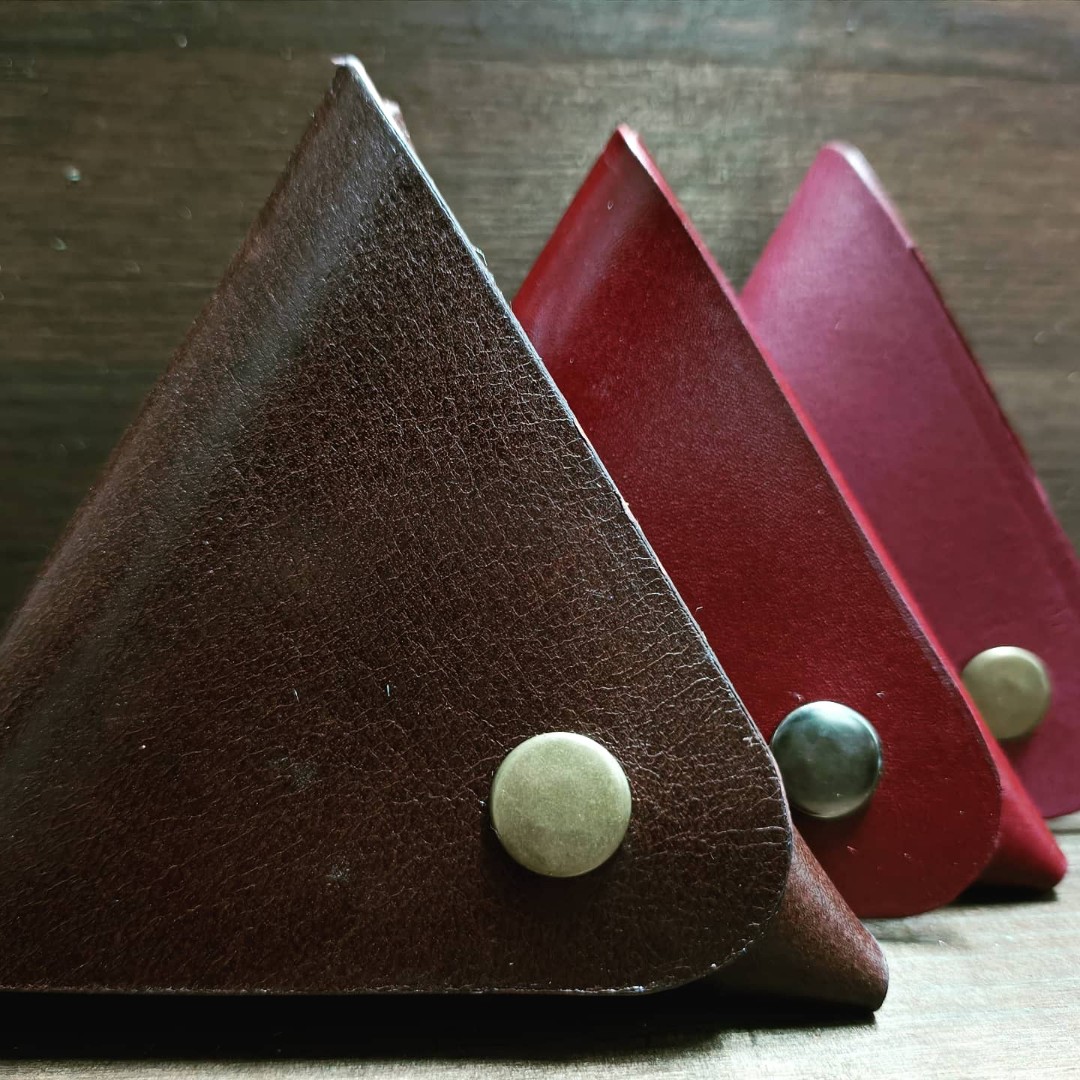 2 Sided Opening Triangle Coin Pouch, Women's Fashion, Bags & Wallets ...