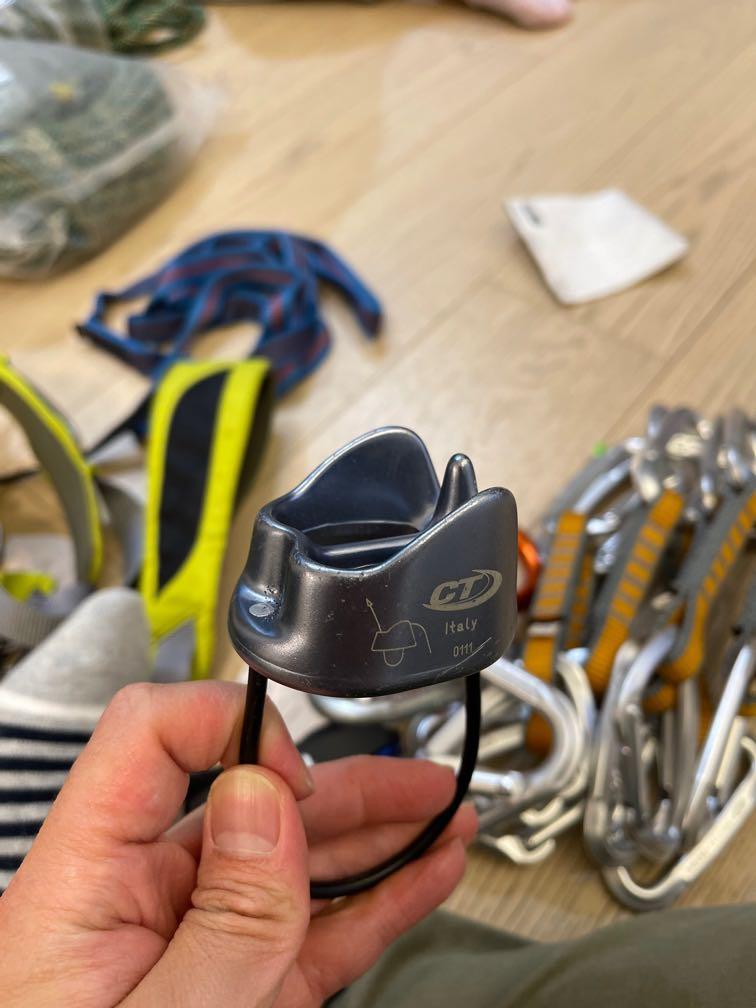 攀石豬鼻 攀石確保器 ATC Belay Device Descender 花籃 下降器, 運動產品, 其他運動配件 - Carousell