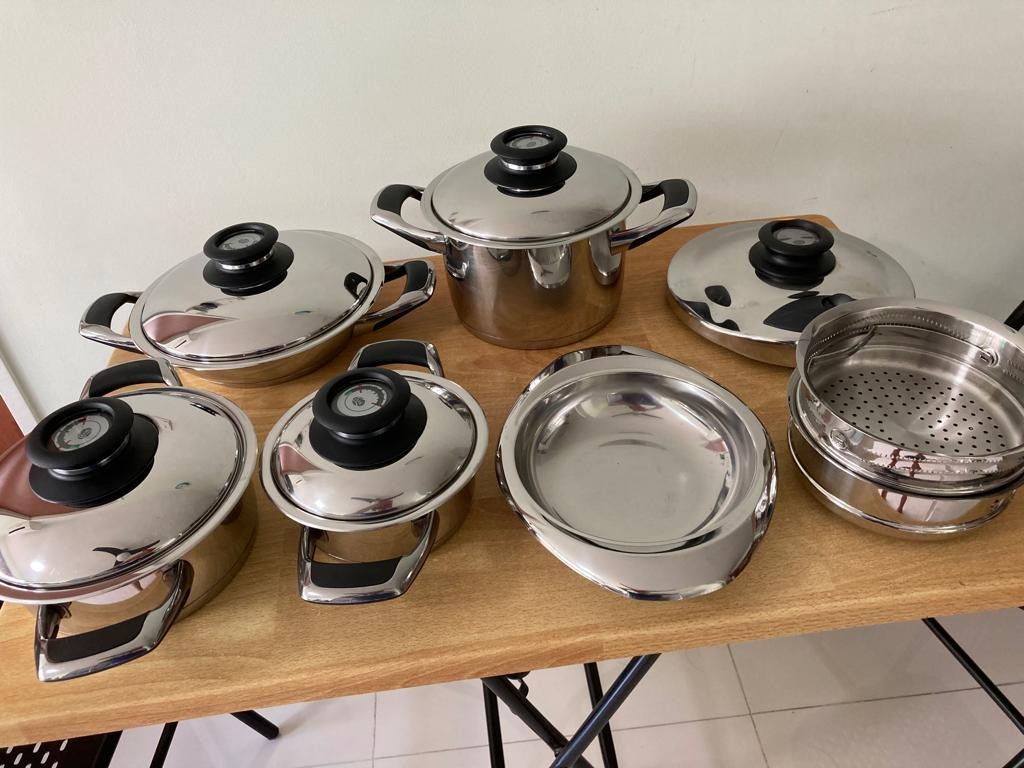 Amc pots, TV & Home Appliances, Kitchen Appliances, Cookers on Carousell